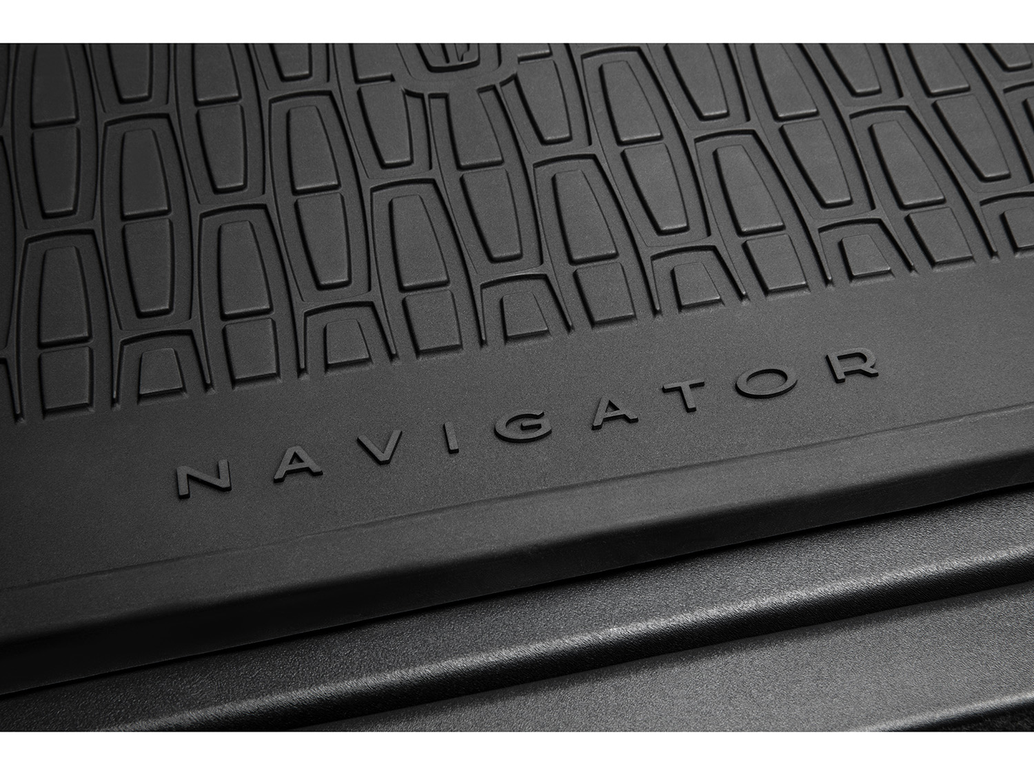 Navigator 2025-2026 Folding Cargo Area Protector | Accessories ...