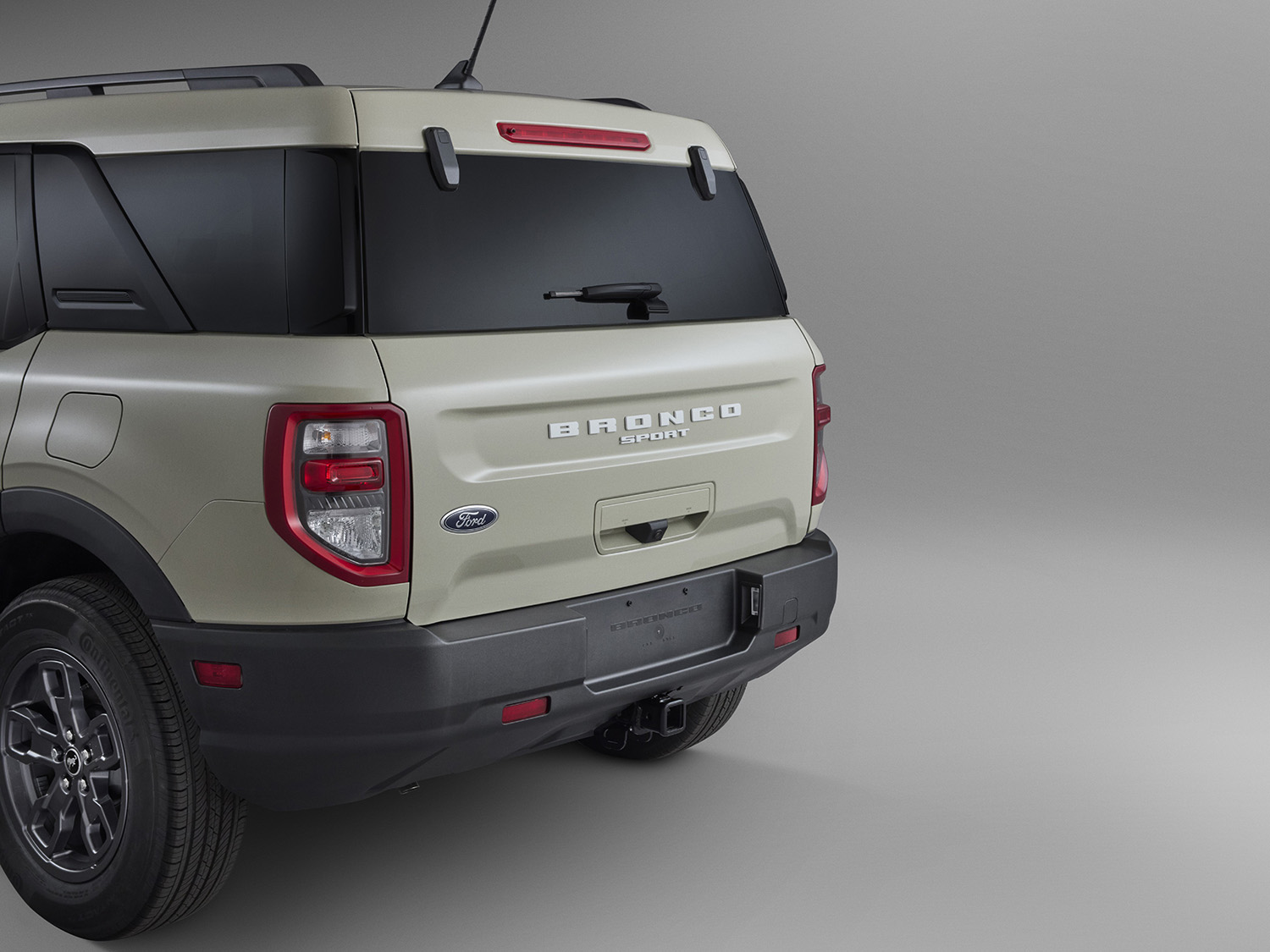 Bronco Sport 2025-2026 Trailer Hitch Class II | Accessories | Ford.com