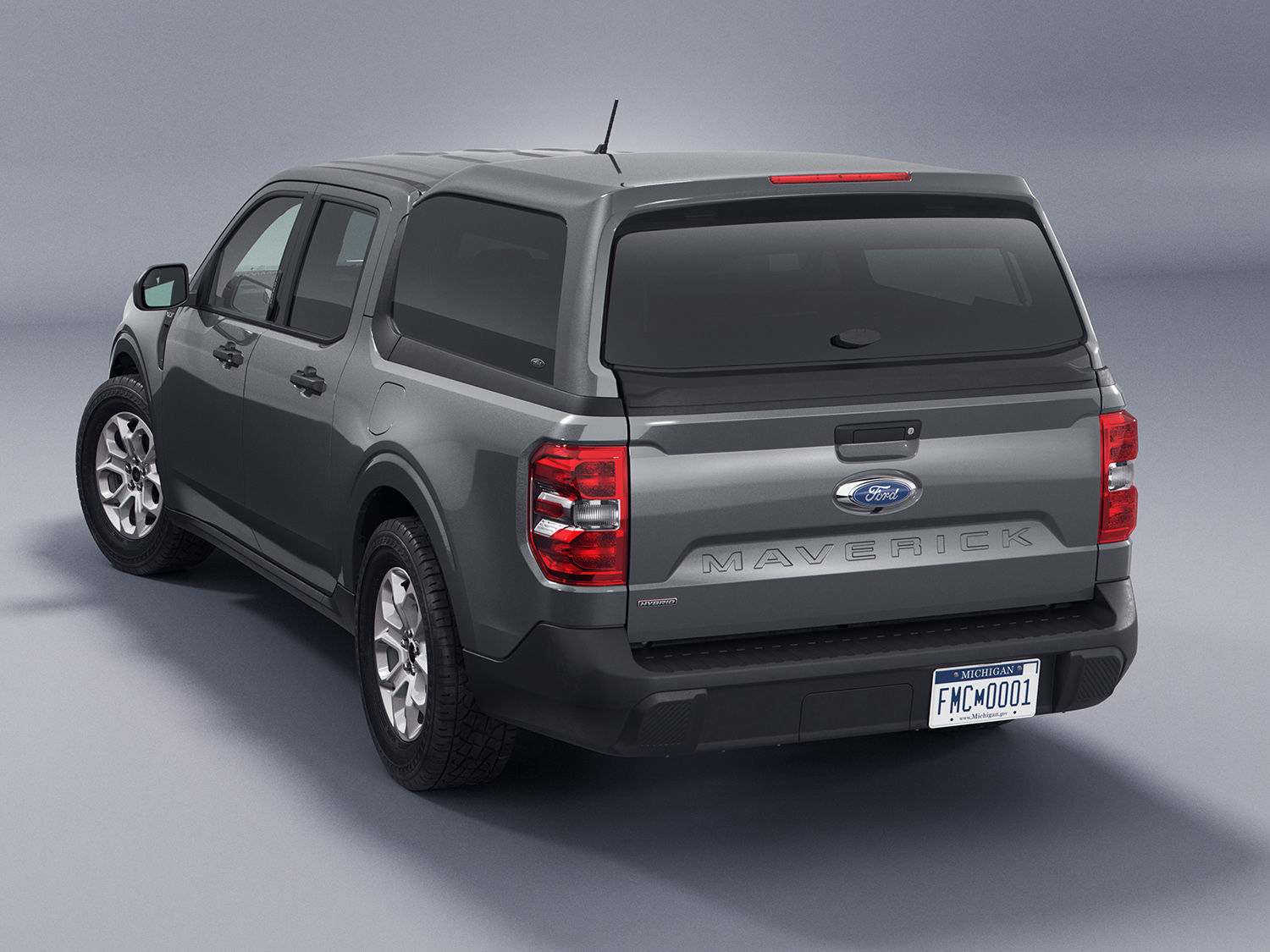 Maverick 2022-2025 TAG Carbonized Gray SnugTop Sport Bed Cap, Paint ...